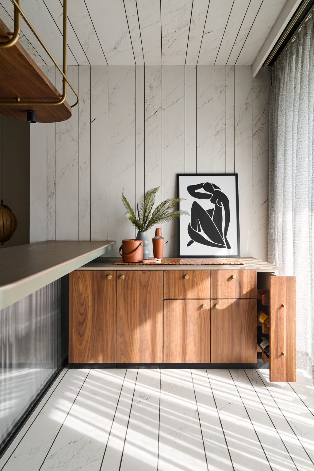 Liminal Living: A Dynamic Fusion of Geometry, Color, and Comfort in an ...